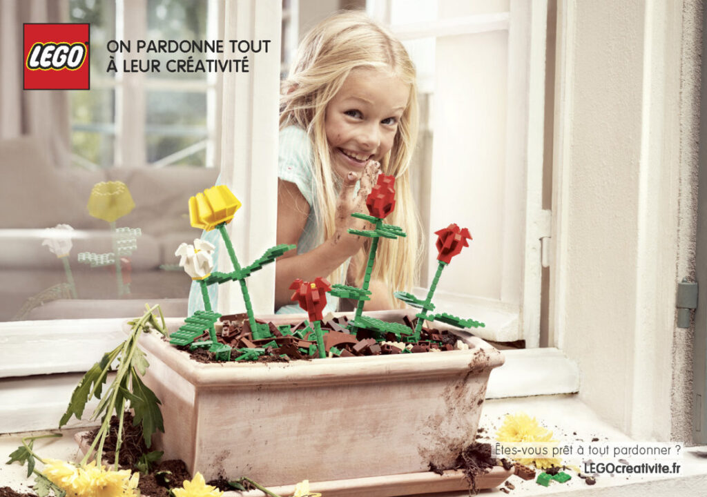 Tuto pour construire facilement une fleur en Lego - ChezlesZ.fr