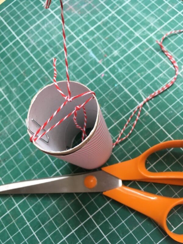 DIY une fusée en carton - ChezLesZ.fr